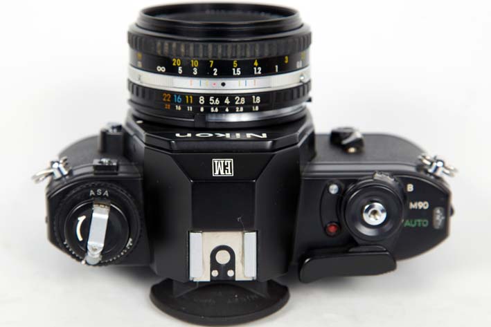 Фотоаппарат Nikon EM